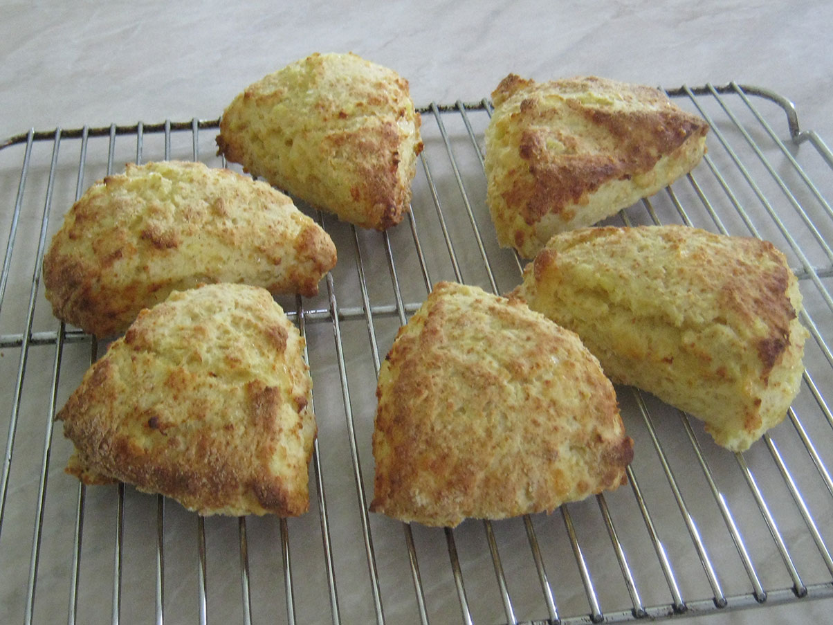 Laraine's Cheese Scones